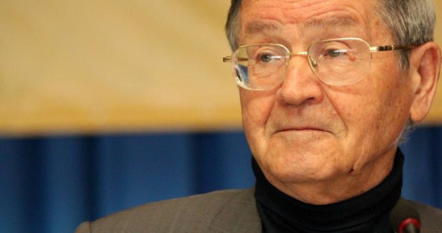 Помер Іван Дзюба — Локальна історія